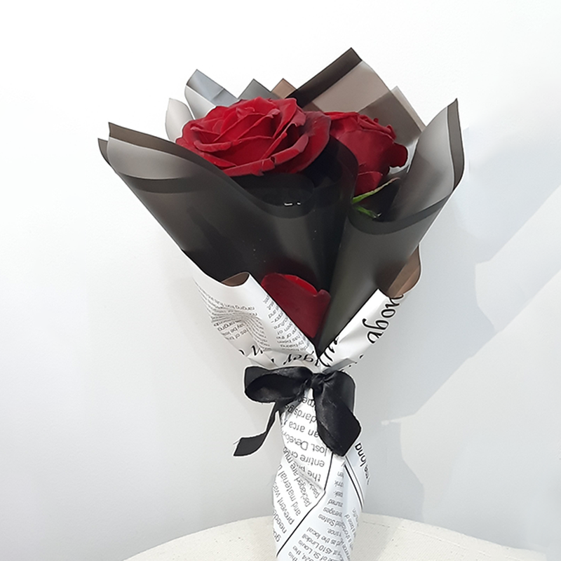 Buy Bouquets of black magic rose (single)- (3/2) roses- online - Garden Hub